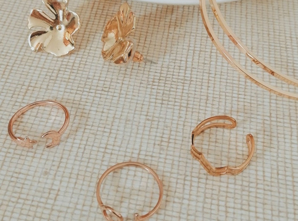 The Art of Rhodium Plating: Brilliance and Protection