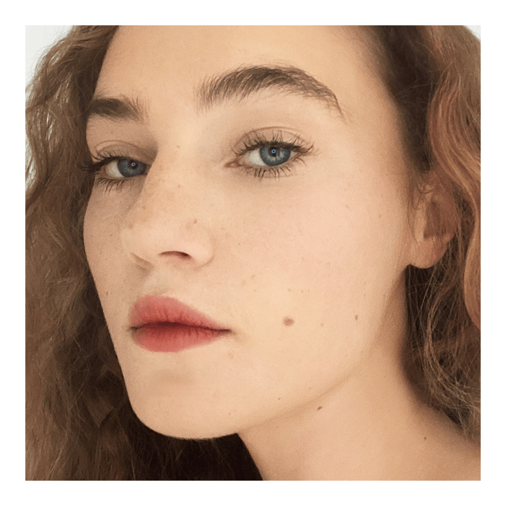 Liquid Touch Weightless Foundation • 100W