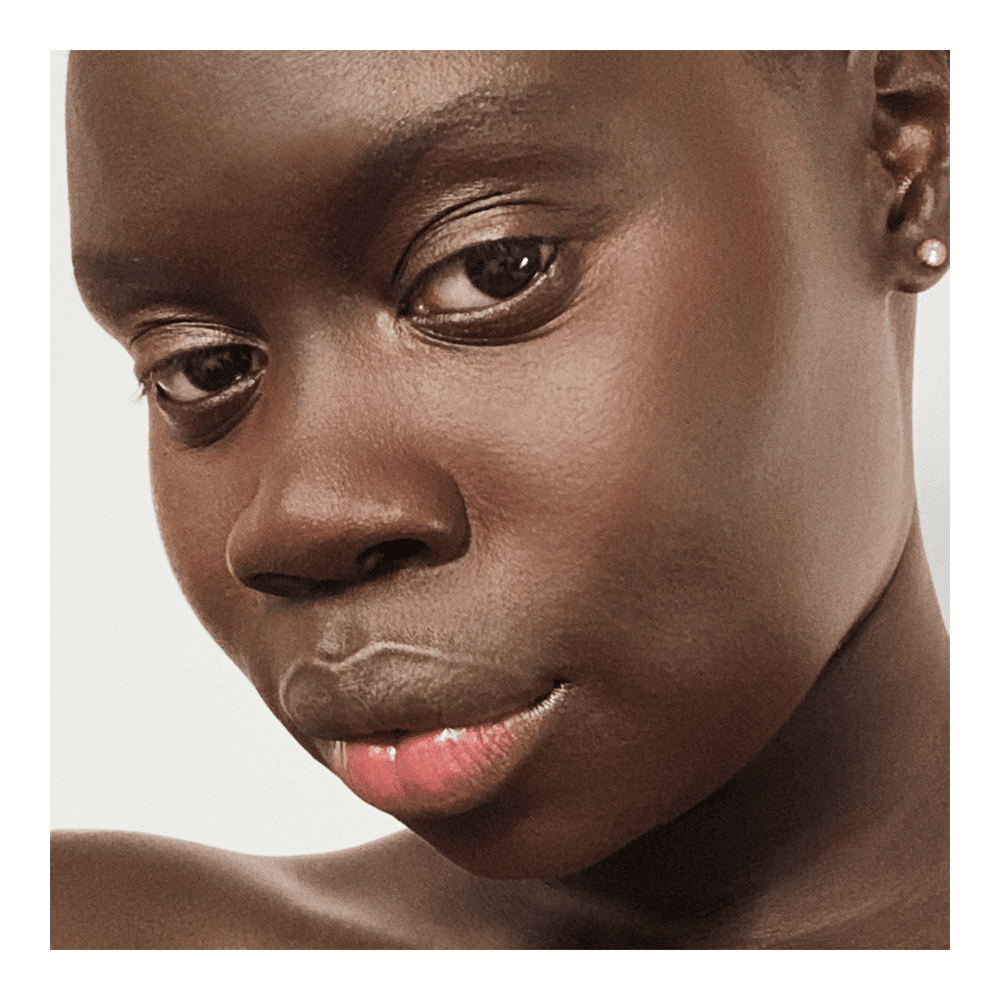 Liquid Touch Weightless Foundation • 570N