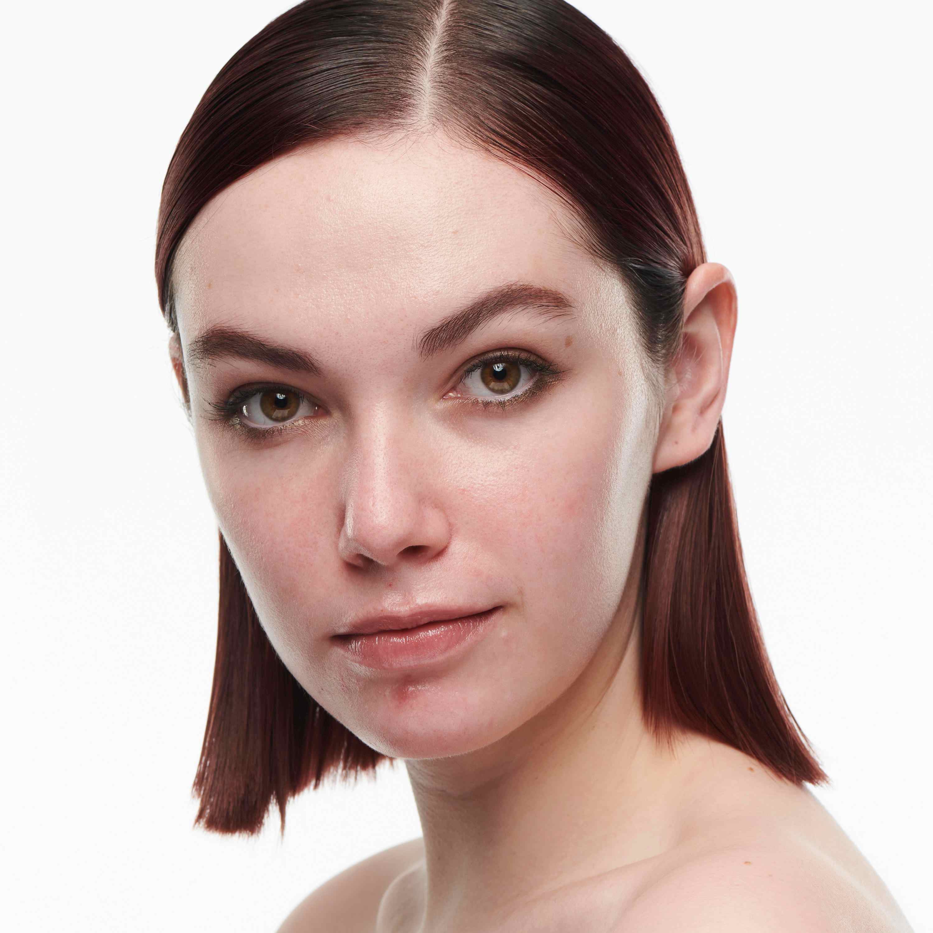 Studio Radiance Serum Powered Foundation • NW13