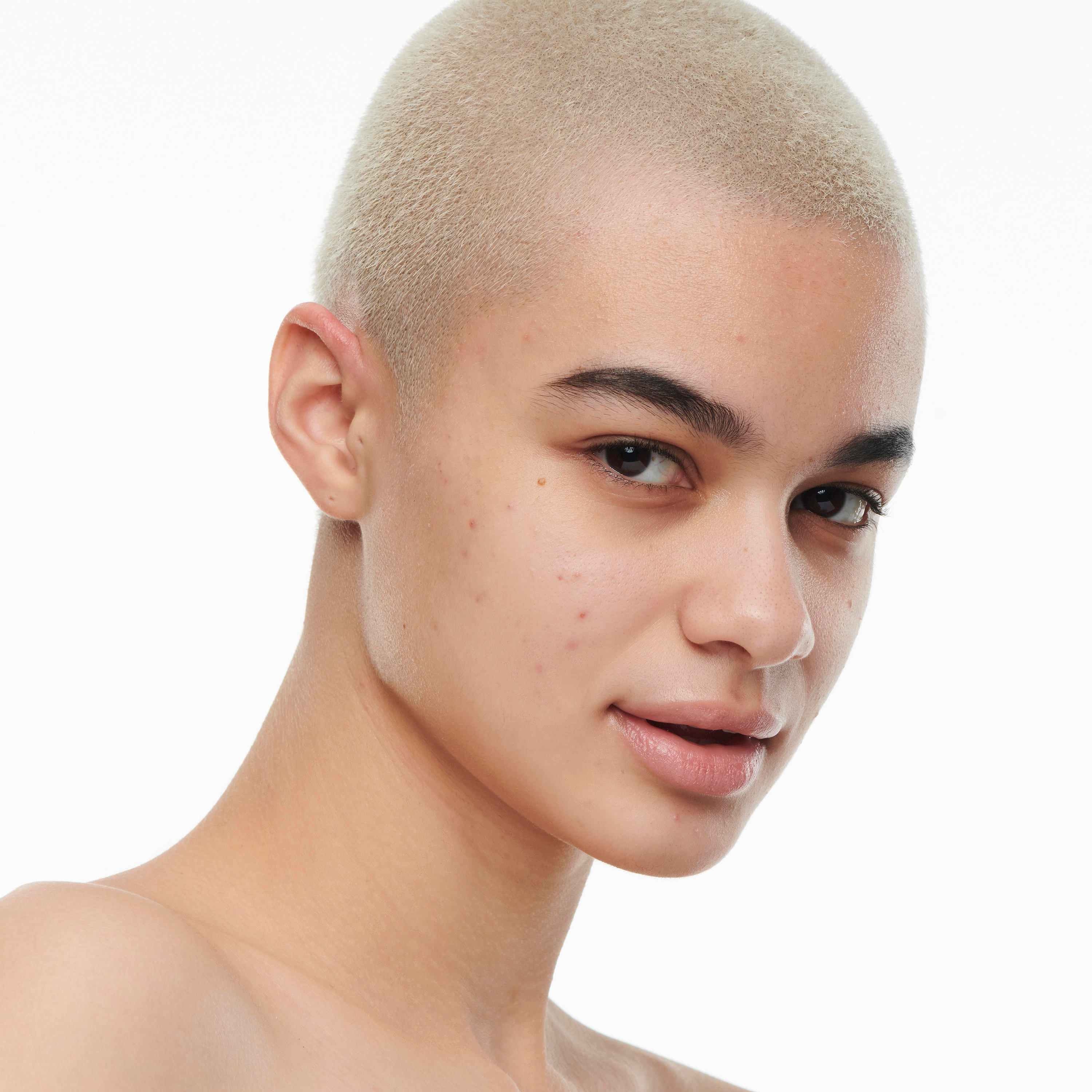 Studio Radiance Serum Powered Foundation • NC12