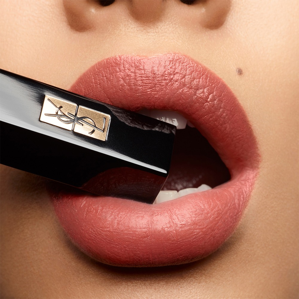 Rouge Pur Couture The Slim Radical • #301 Nude Tension