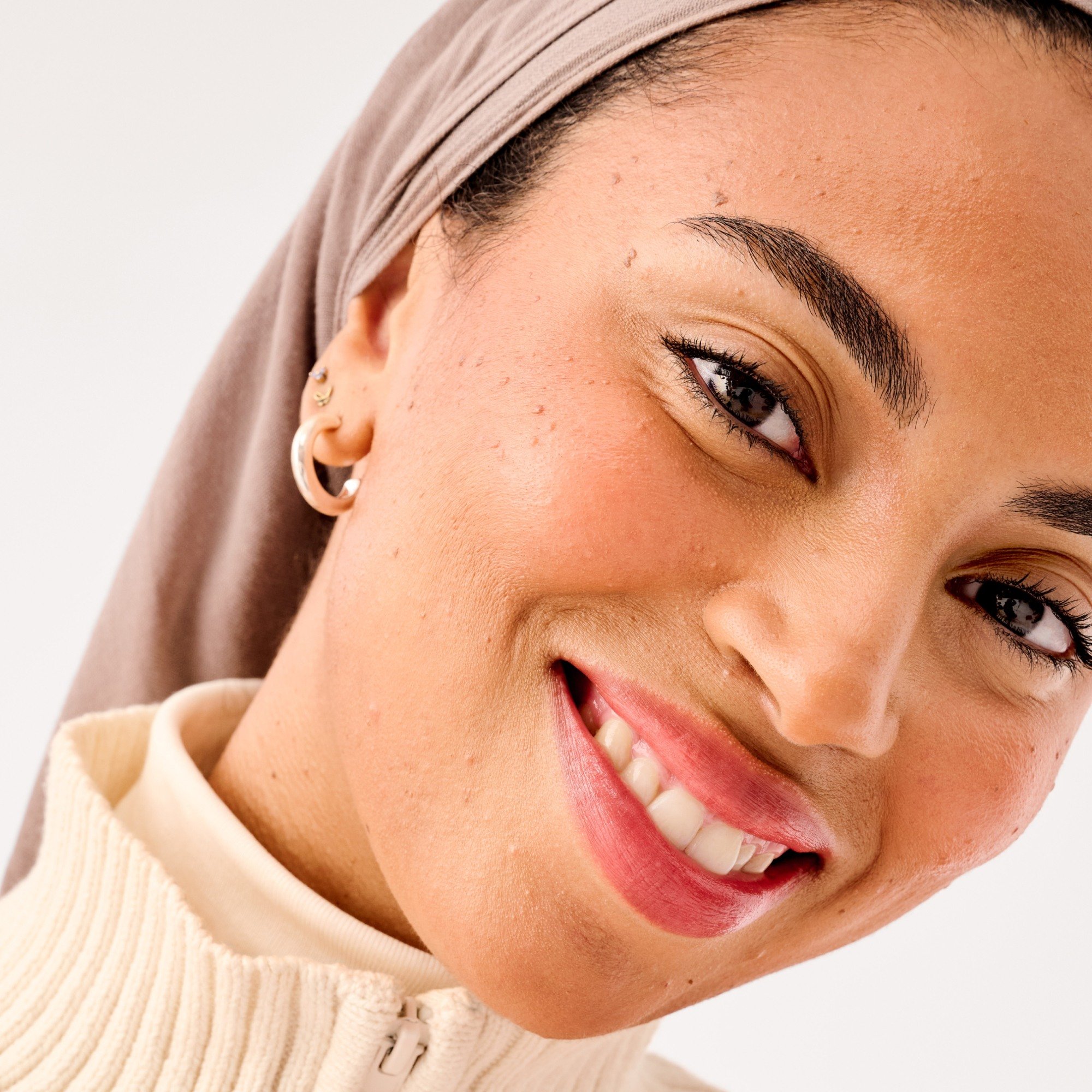 Hoola Wave Bronzing Balm • Medium-Deep