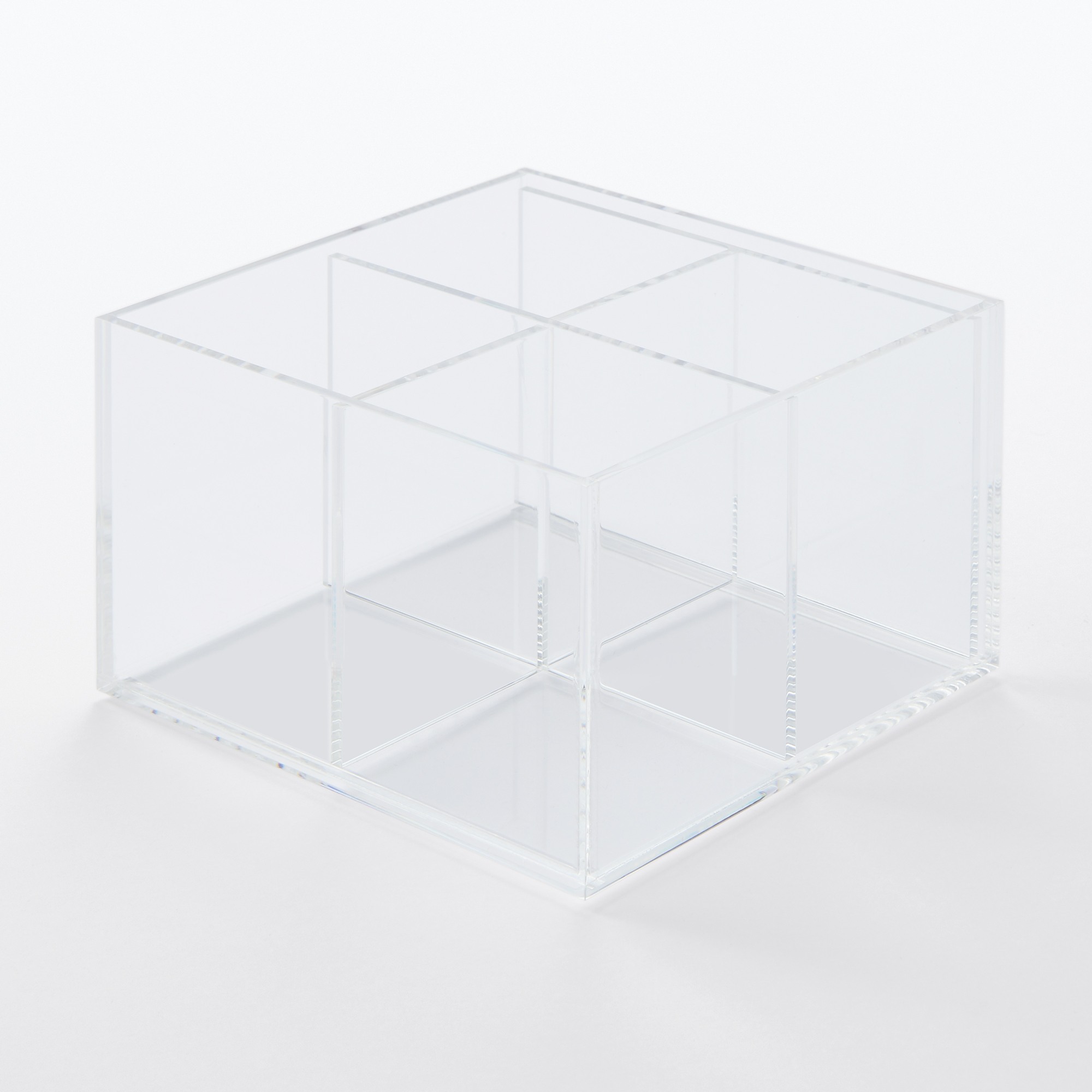 Stackable acrylic box partition 1