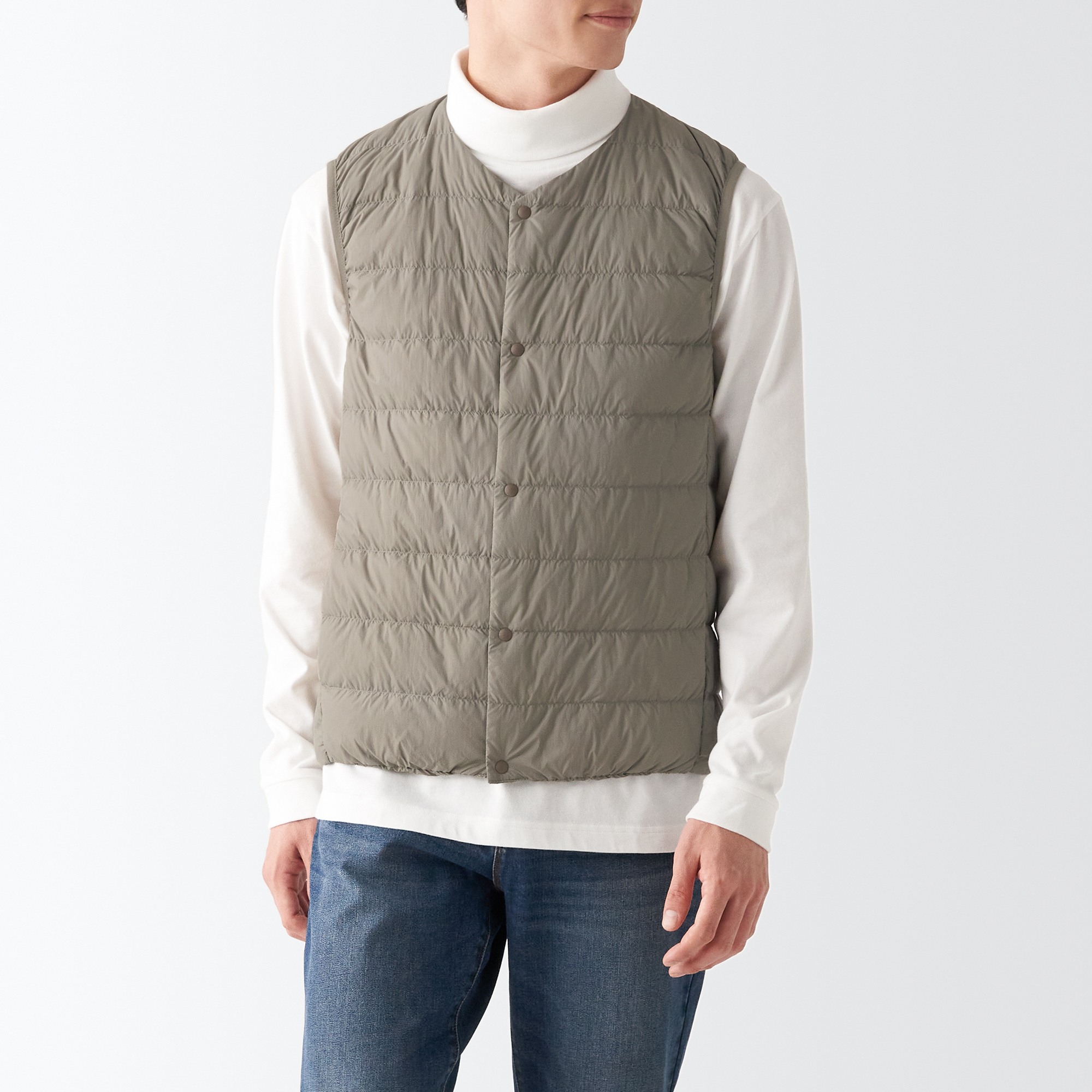 Nylon Light weight pocketable Collarless down vest
