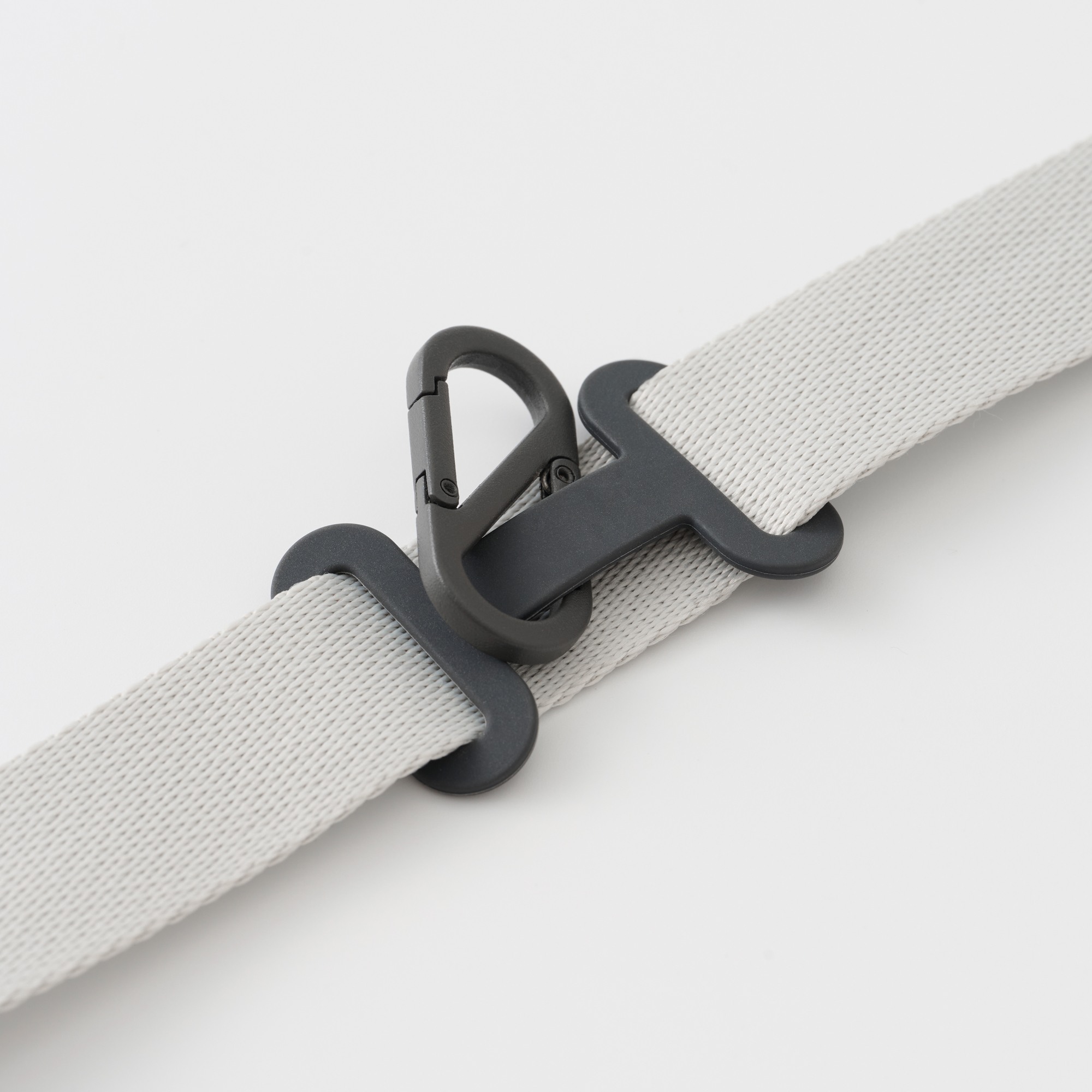 COMBINATIONS CASE STRAP WITH HOOK