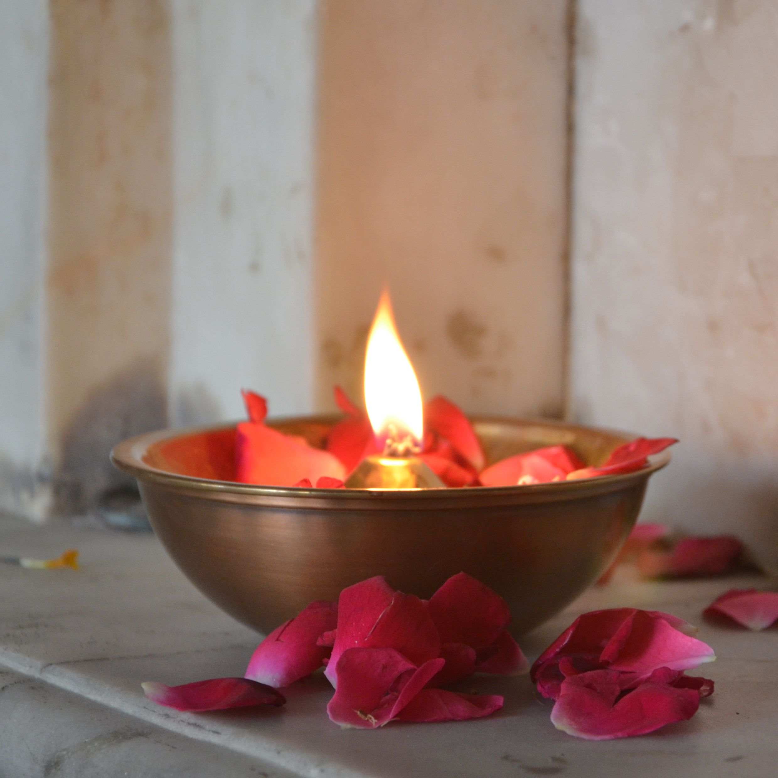 Lift Top Lau Diya Gold Oil Lamp M