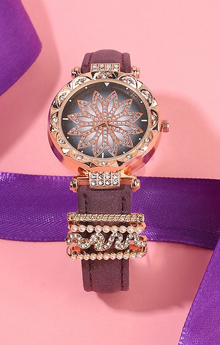 Women's Analogue Watch With Swirl Charm