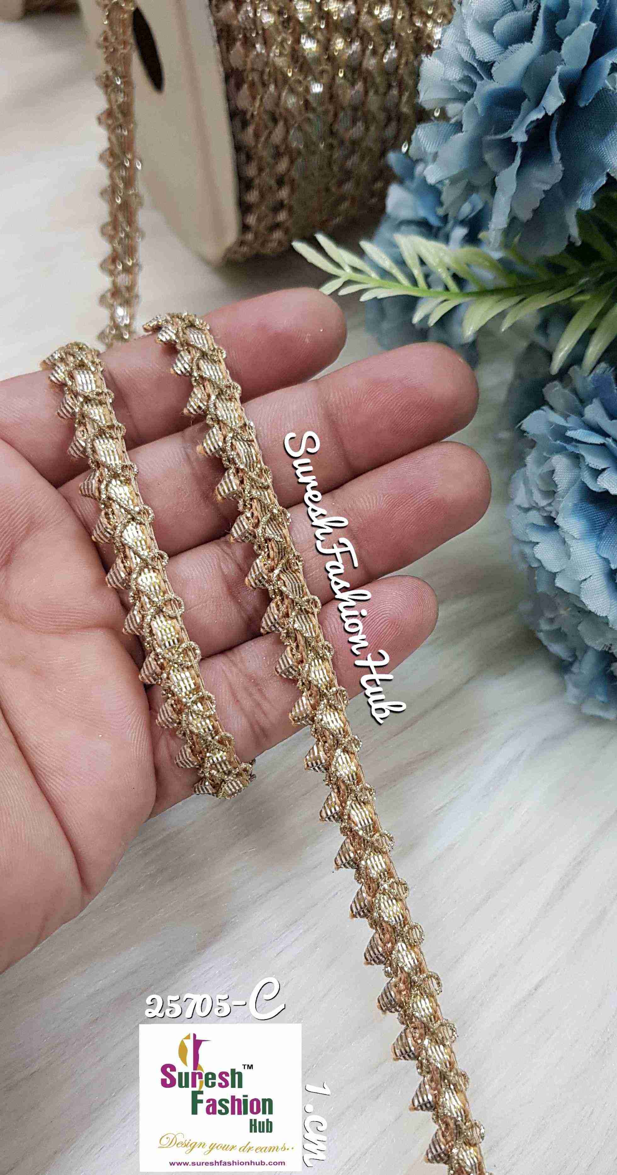 Two-Tone Triangle Gota Magic Trim