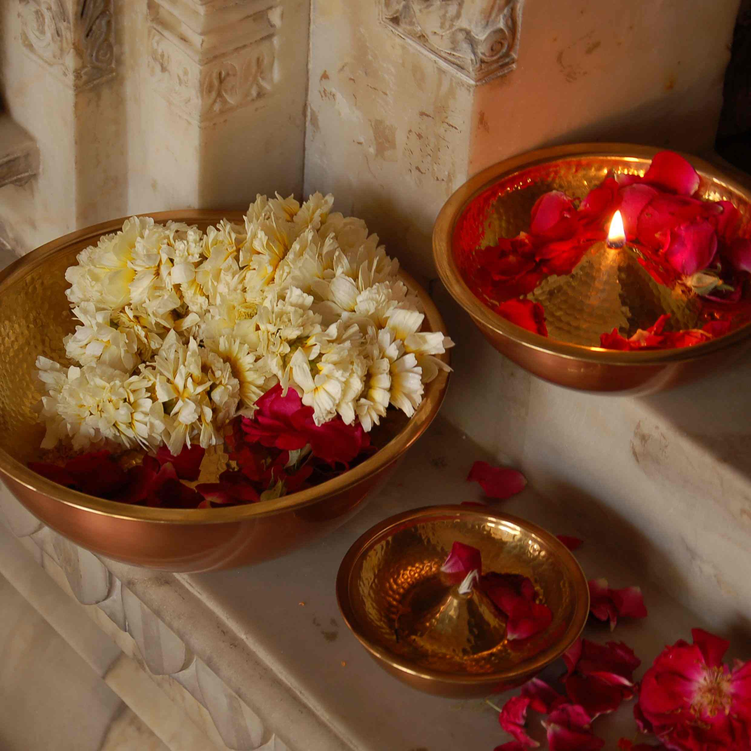 Lift Top Lau Diya Gold Oil Lamp M