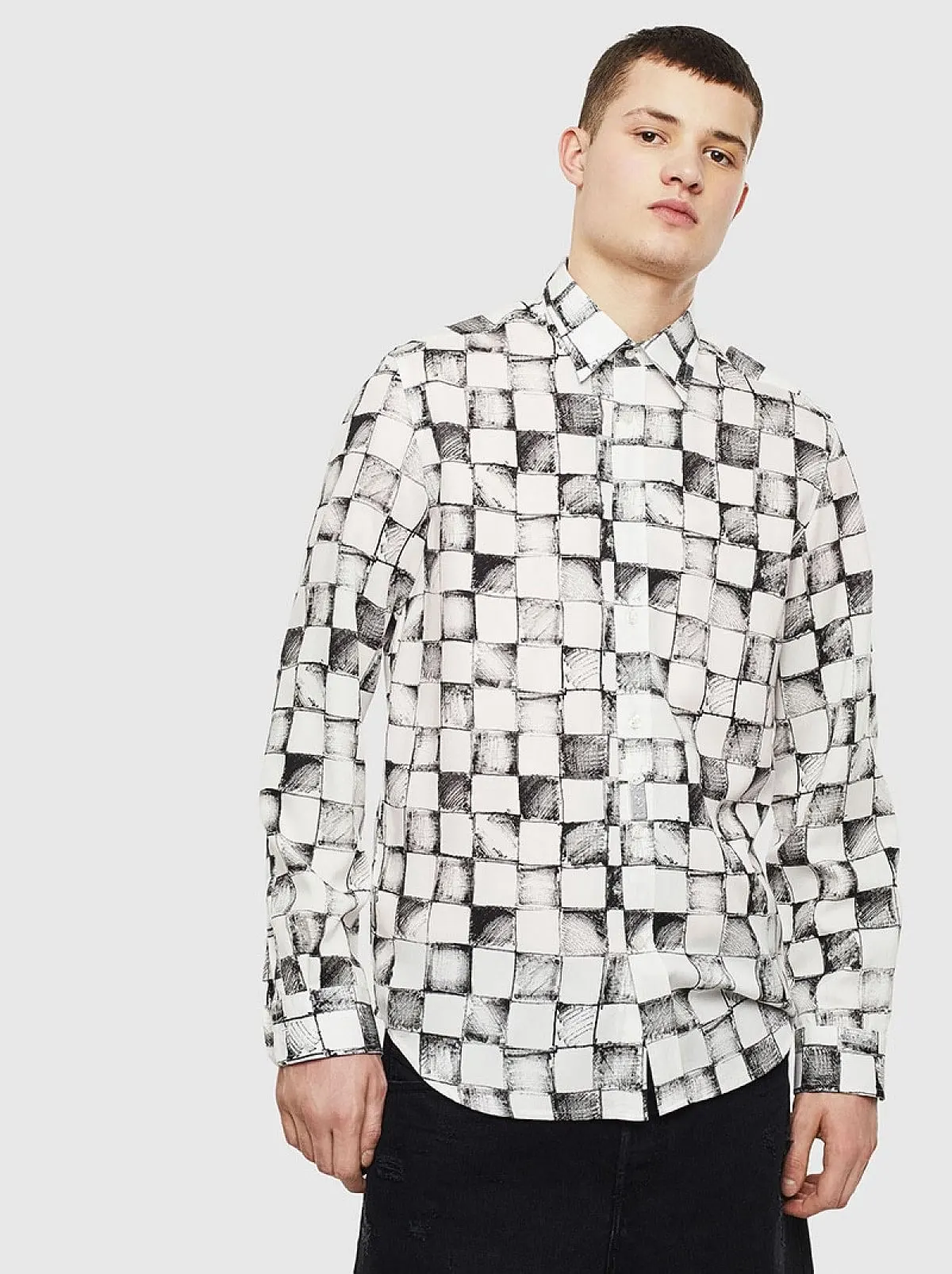 White Lyocell shirt with scribbled check motif