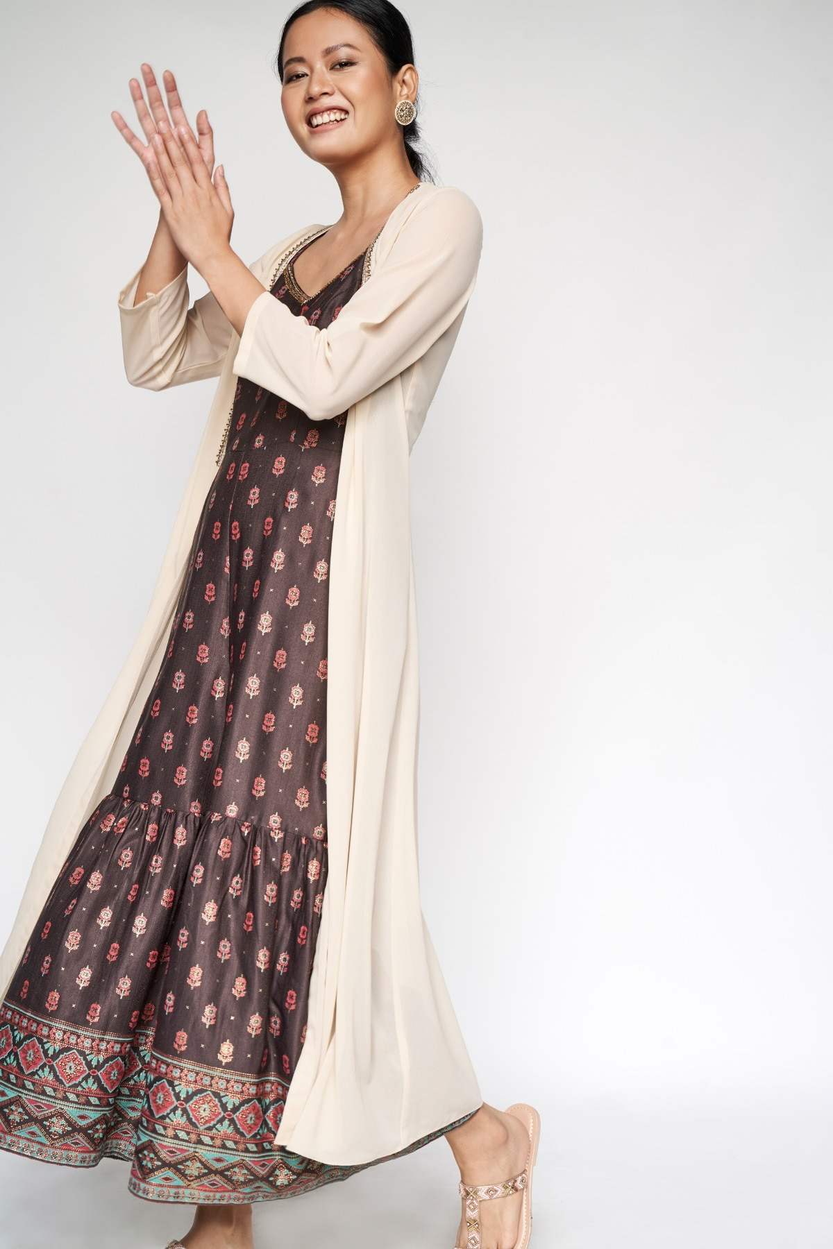 Off White Embroidered Fit and Flare Shrug