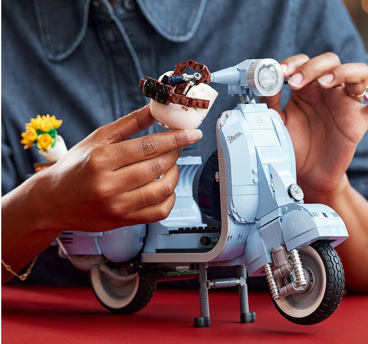 LEGO Vespa 125 Building Kit, 1,106 Pieces, Multicolour, 18Y+