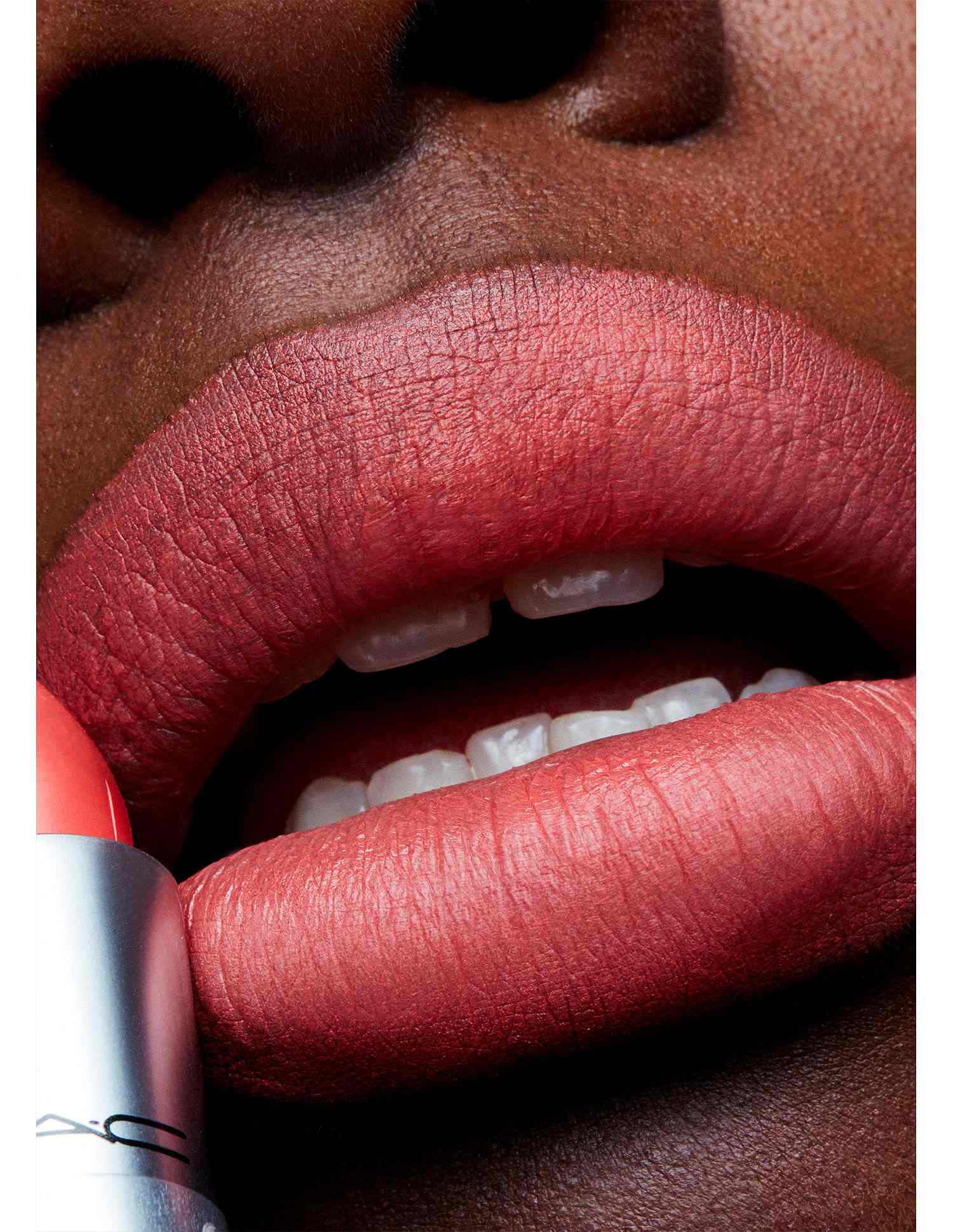 Mini Mac Lipstick • Tropic Tonic