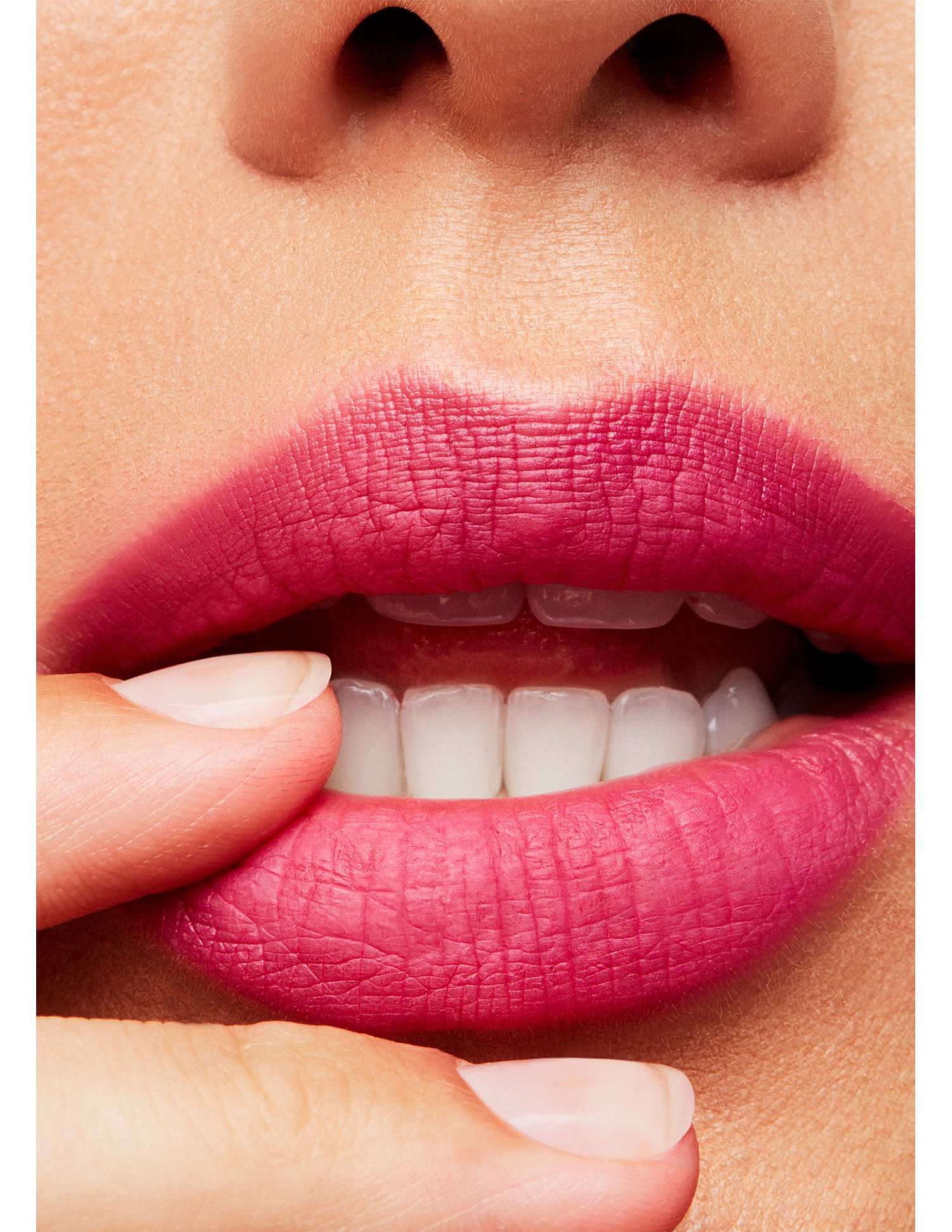 Mini Mac Lipstick • Flat Out Fabulous