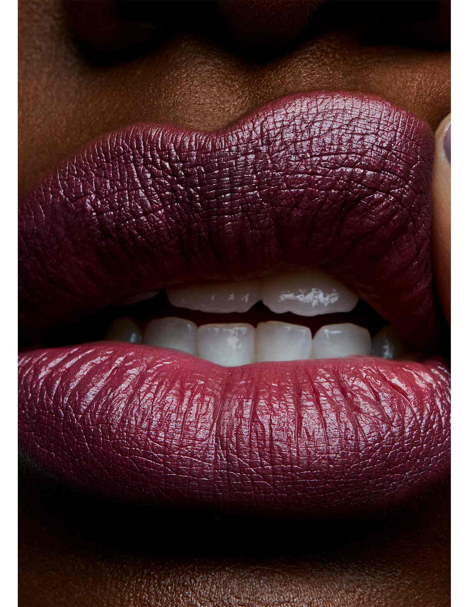 Mini Mac Lipstick • Captive