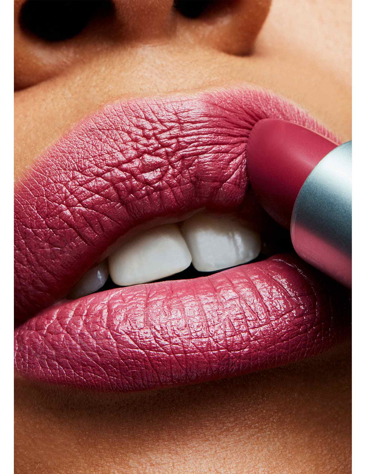 Mini Mac Lipstick • Captive