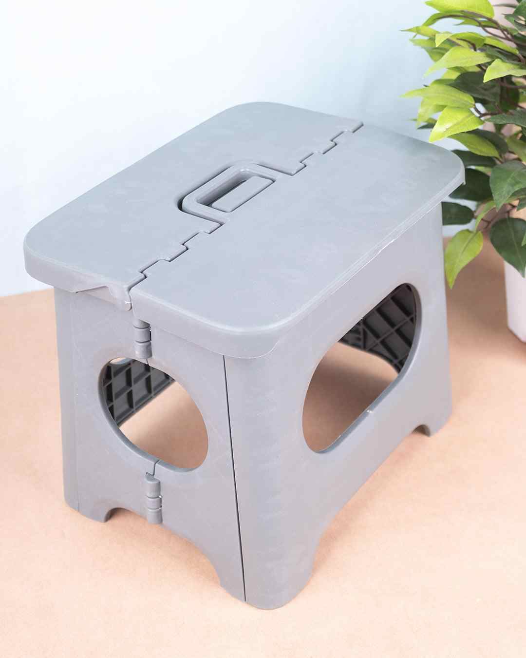 Market 99 Stool Small, Strong & Sturdy Plastic for Home, Office ...