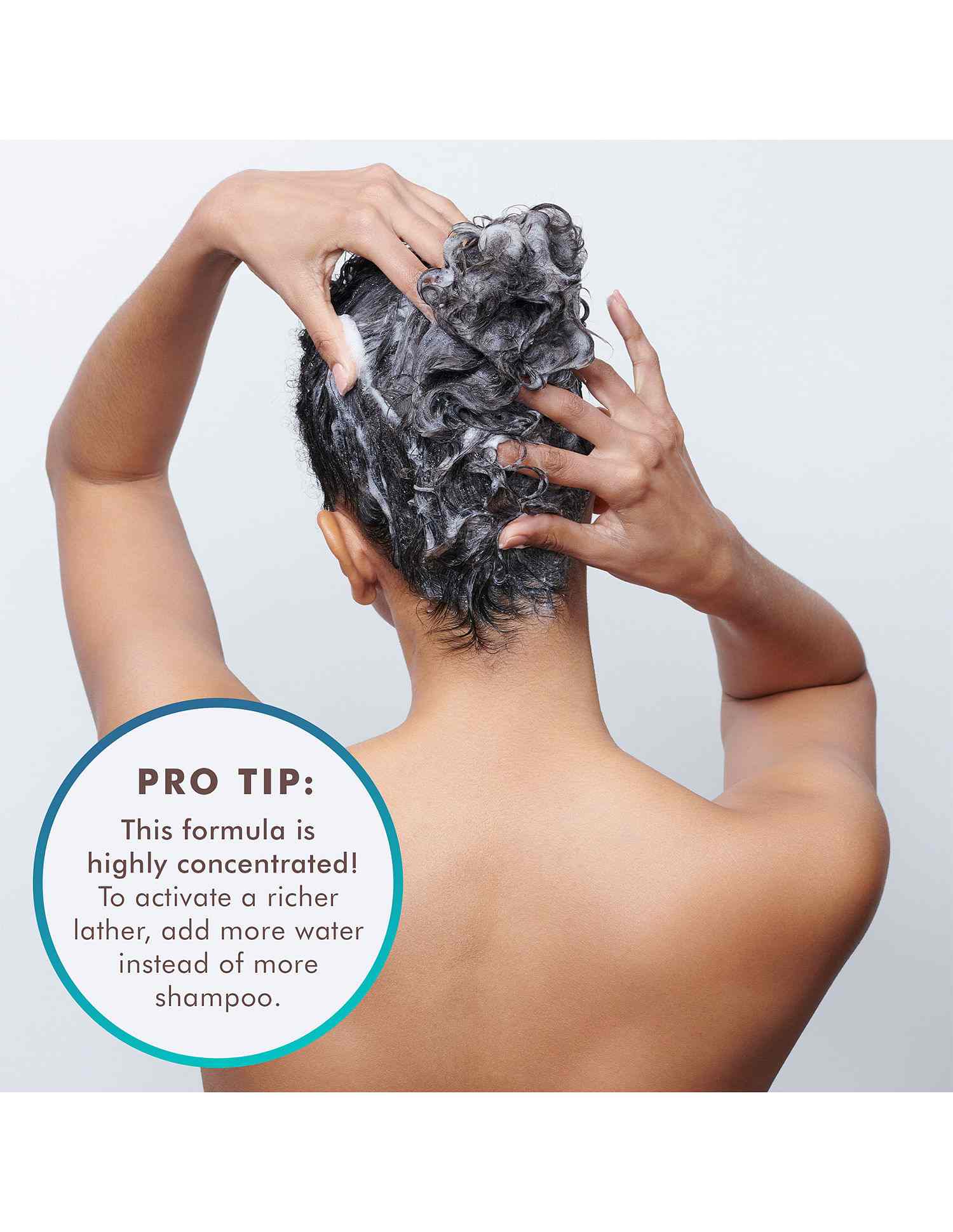 Smoothing Shampoo • 70ml