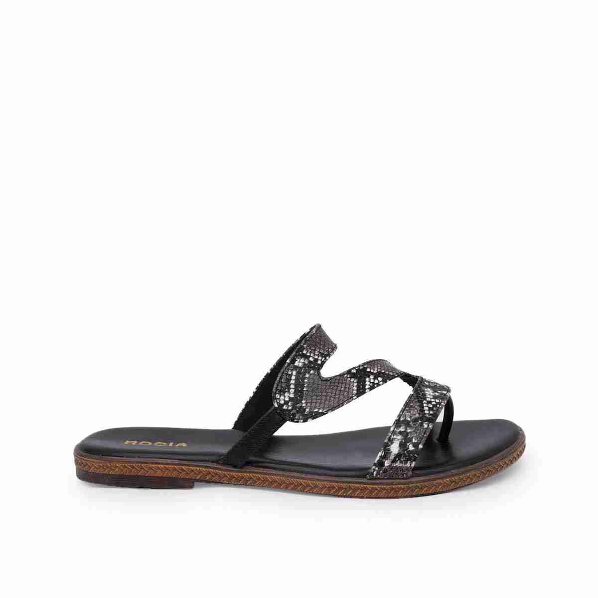 Women's open toe flat sandals