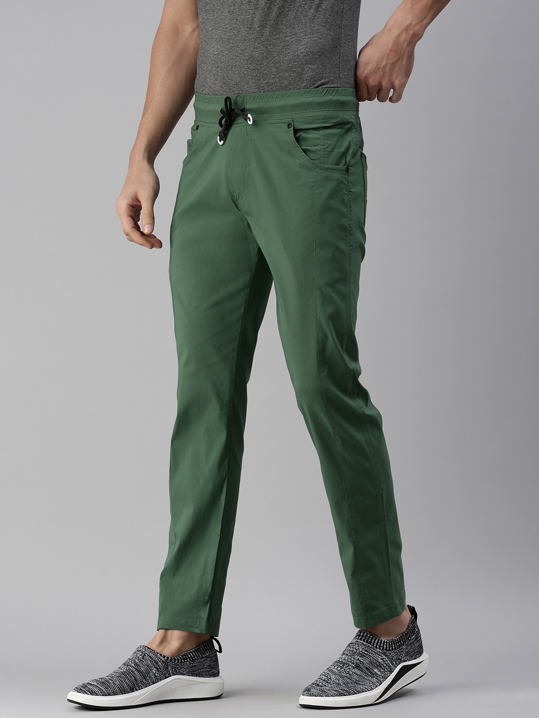 SHOWOFF Men Green Solid Regular Fit Track Pant