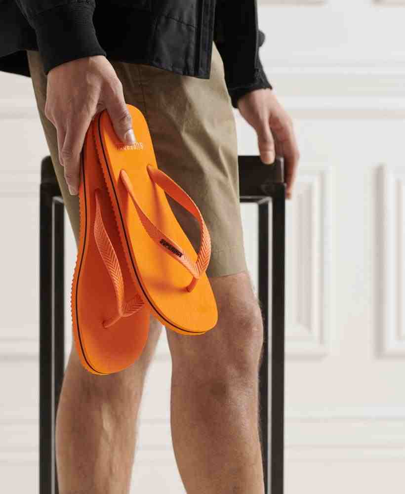 ESSENTIAL PLAIN FLIP FLOPS
