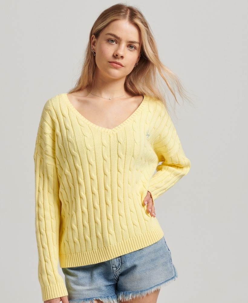 V NECK CABLE KNIT