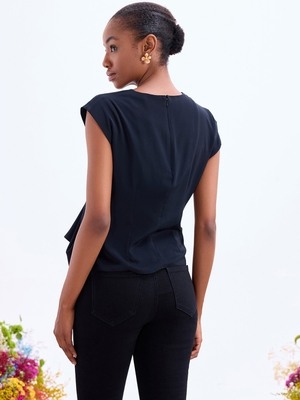 Black Sleeveless Shell Top